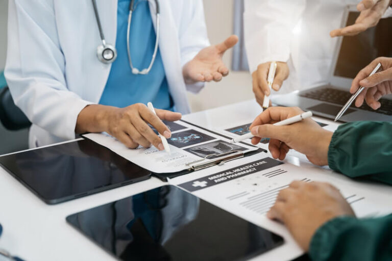 Equipe multiprofissional de saúde: quem faz parte e como gerir